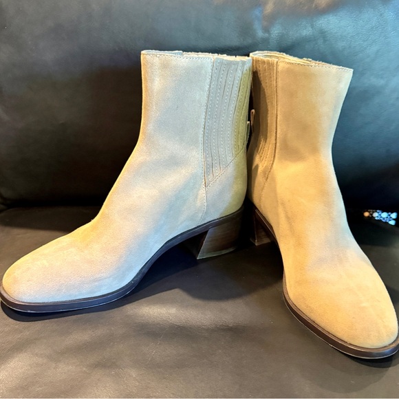 Dolce Vita | Shoes | Dolce Vita Beige Ankle Booties | Poshmark